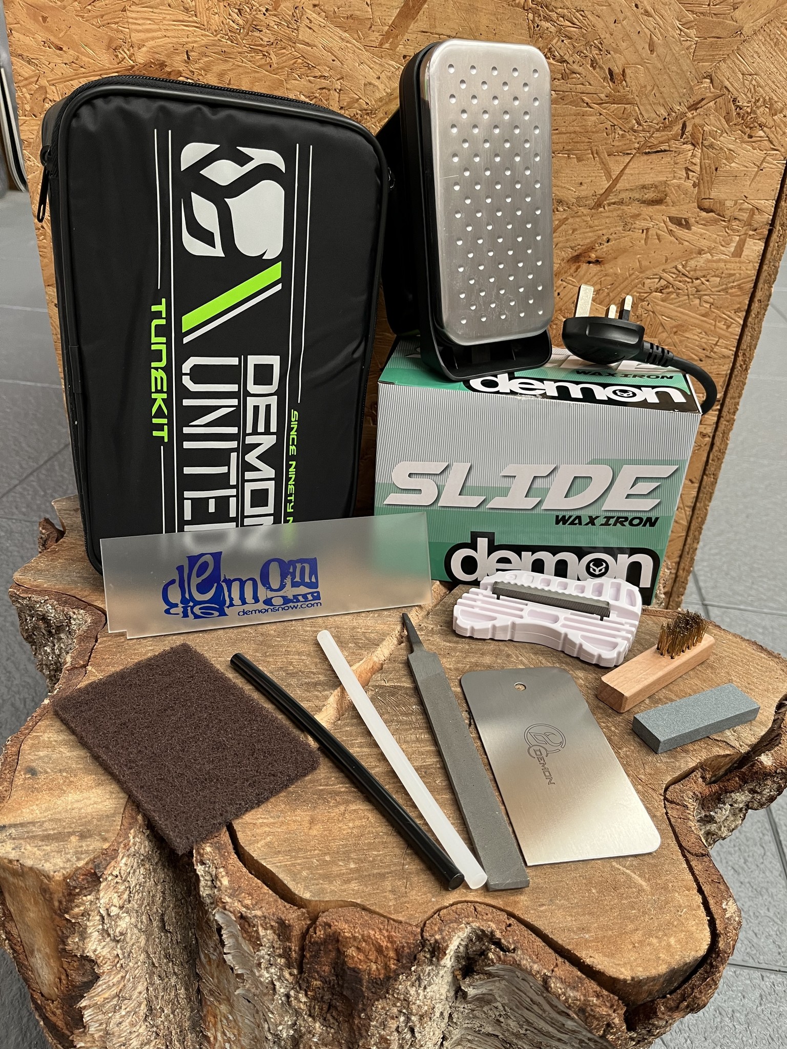 Demon Complete Tune Kit 220 Uk Ski Tools & Tuning - Snowfit