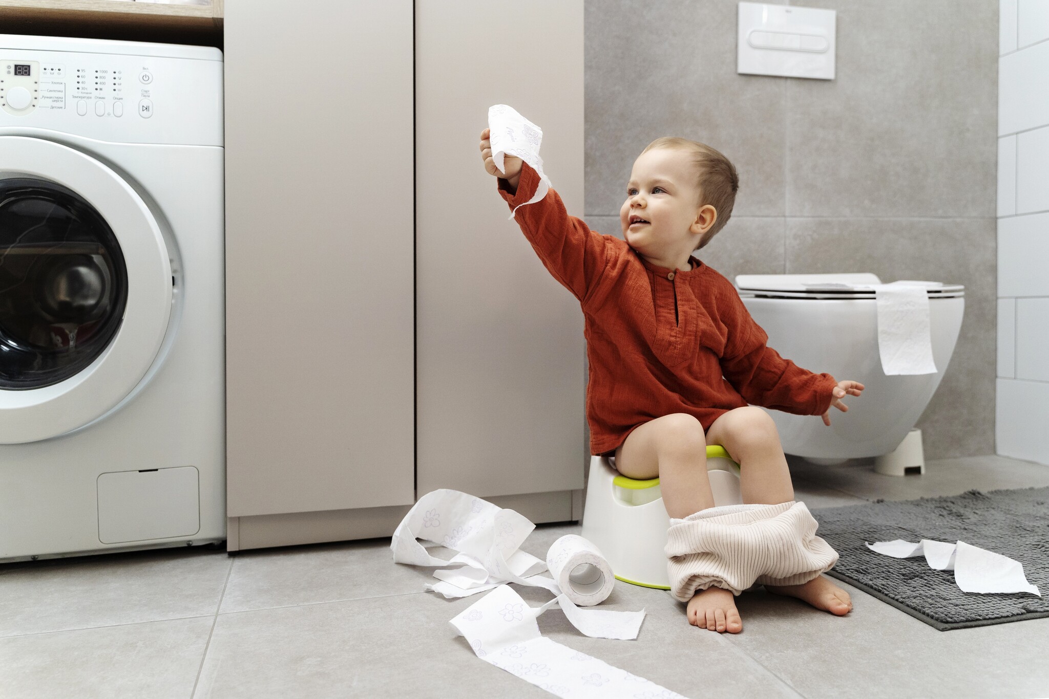 Potty Training in the Summer - the 5 Best Tips - Grace is Green