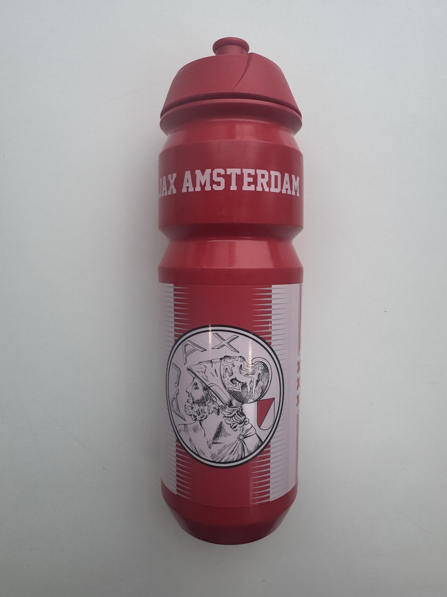 Ajax Bidon Oud Logo Rood 2025 - GIGAFAN