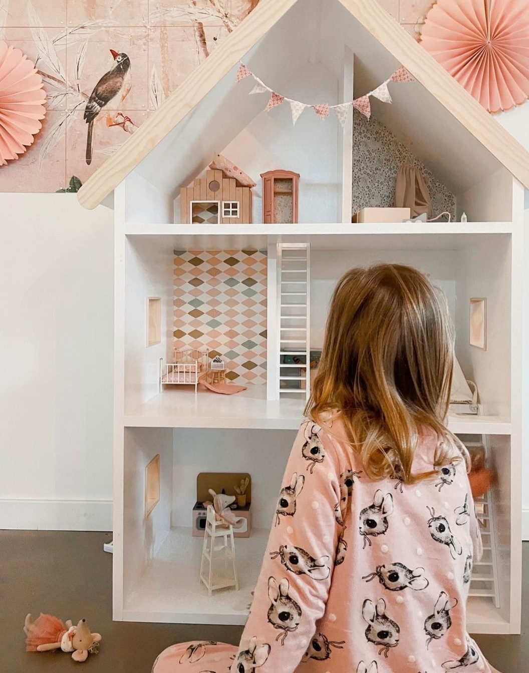 Project Dollhouse Poppenhuis Laura met Trappen | Het Houten Poppenhuis - Het Houten Poppenhuis