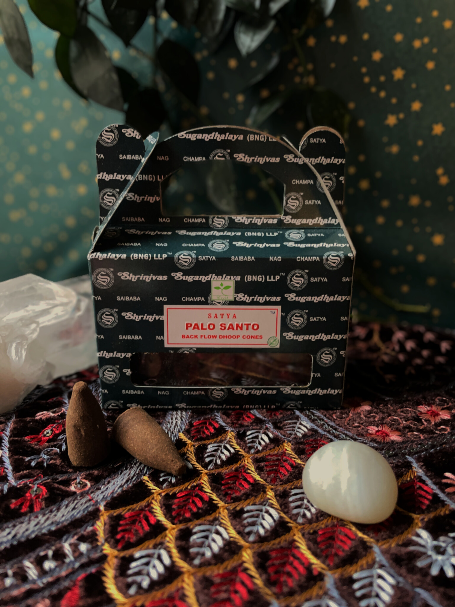 Satya Backflow Incense Cones - Palo Santo - BLACKFISH Brand New & Vintage