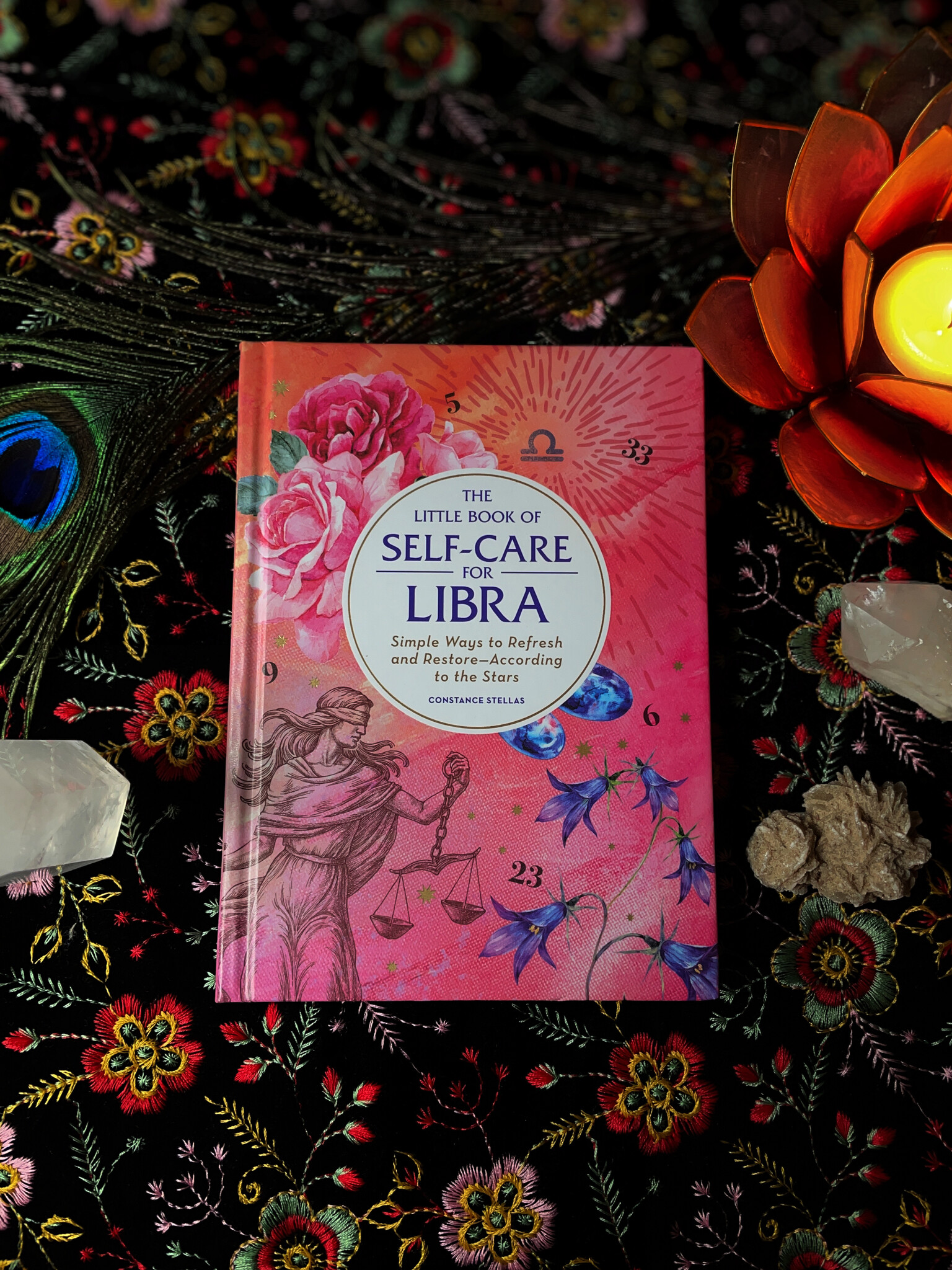 Little Book of Self-Care for Libra - BLACKFISH Utrecht