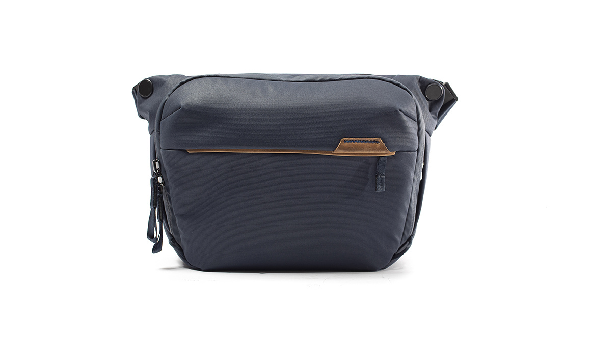 Leica Store Amsterdam - Peak Design, Everyday Sling 6L v2 - midnight
