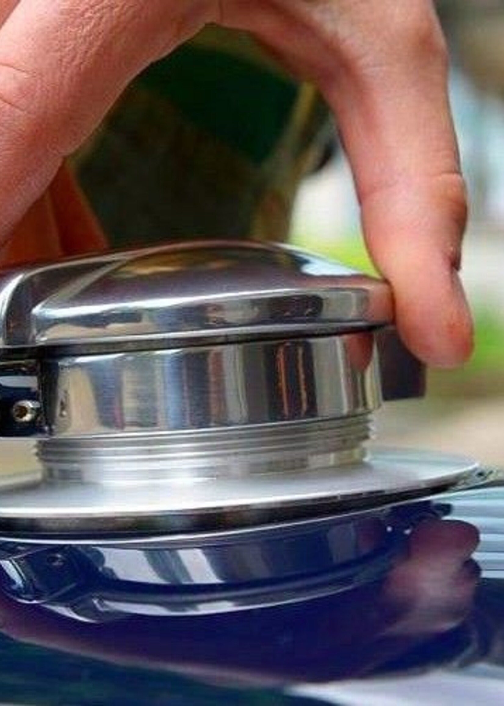 Tankdeckel Typ Monza 2.5" für BMW R-Serie mit Adapter - Motparts.ch