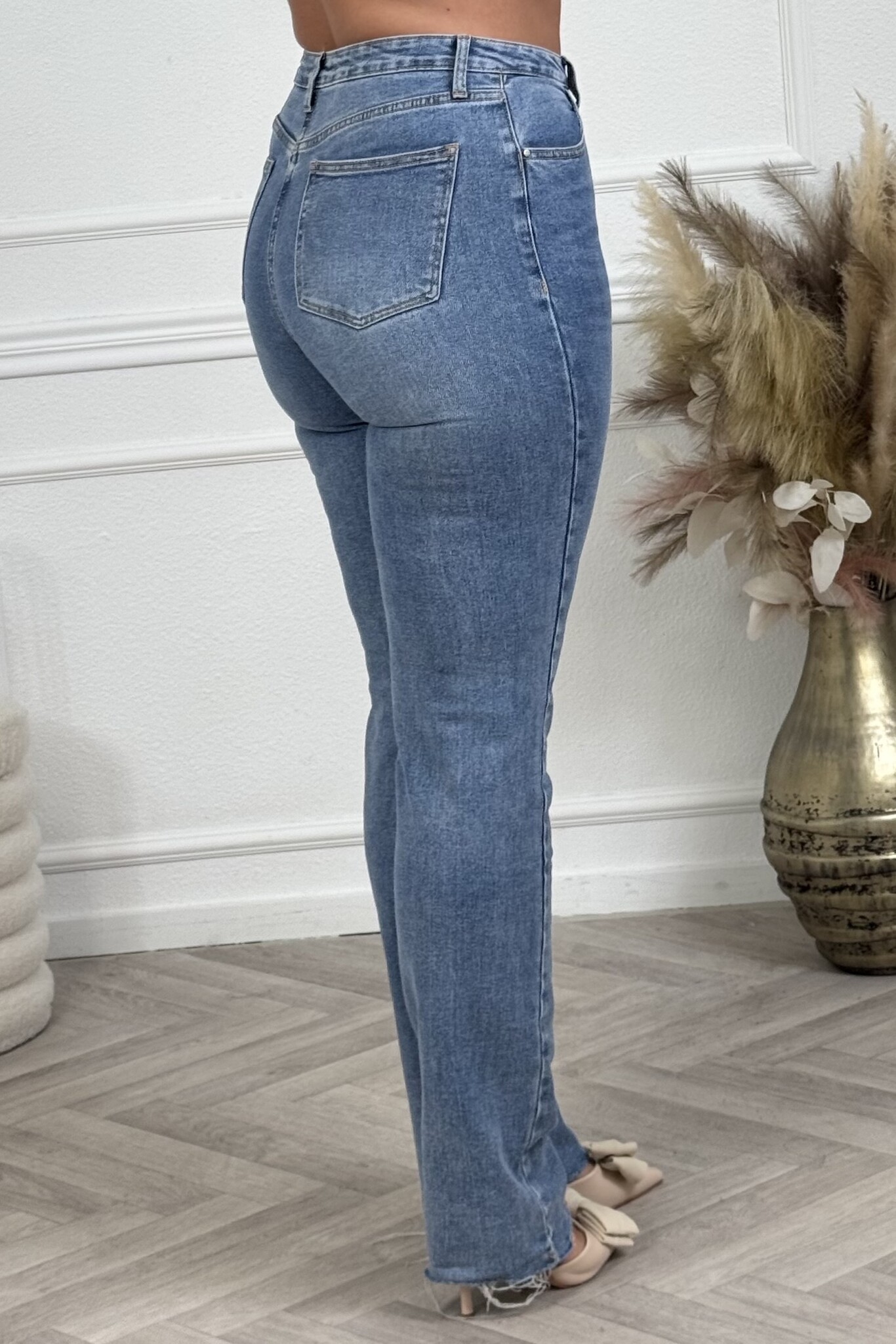 Tall Straight Leg Jeans Ruffle - Light Blue - Lots of Goodies
