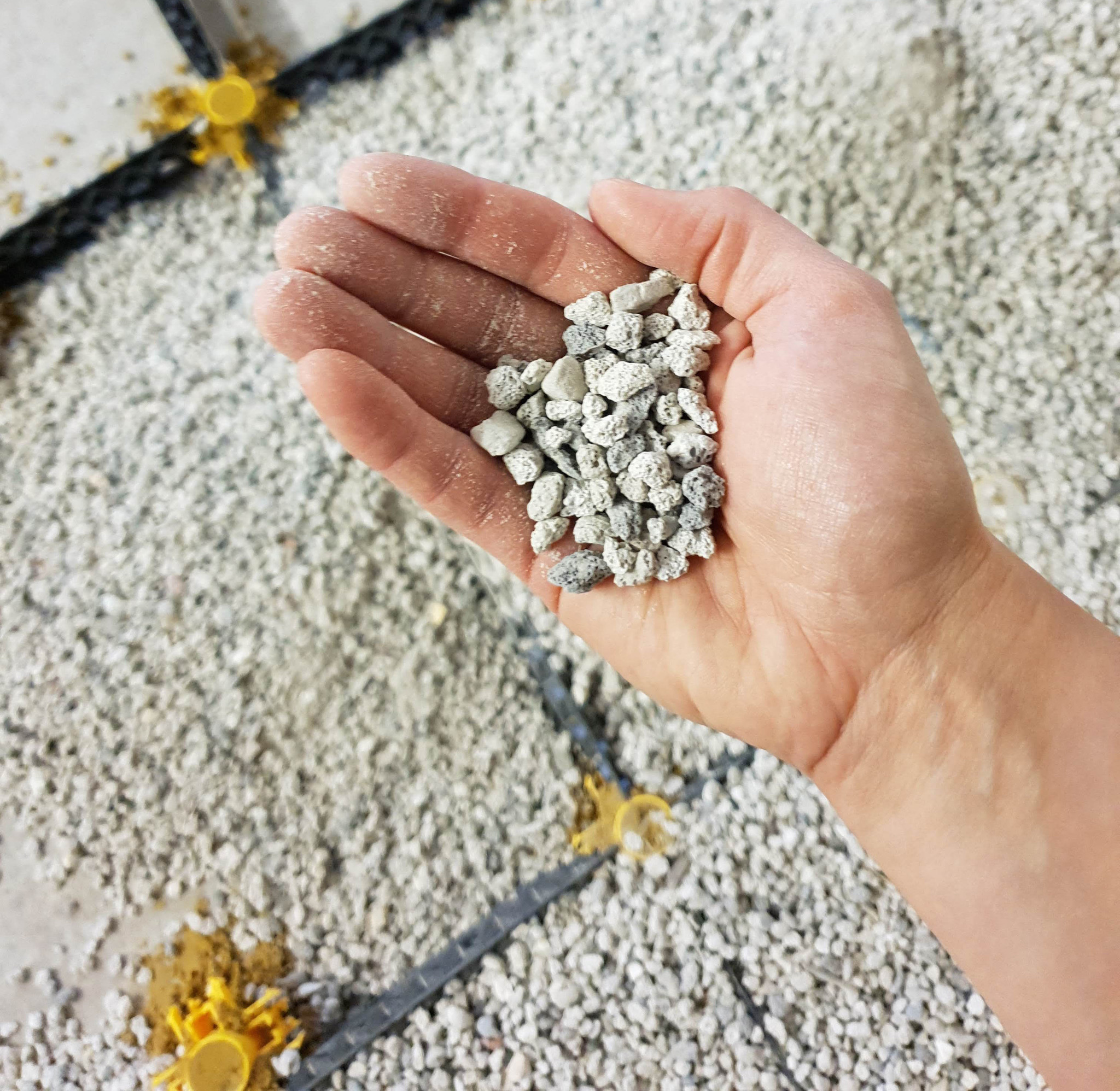 Aerated concrete leveling granules per bag - ecological dry screed ...