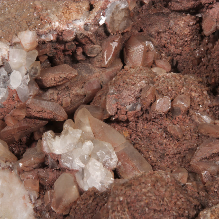 Calciet (rood/wit) kristallen op kwarts ruw 33 x 18 x 17 cm | 12510 ...