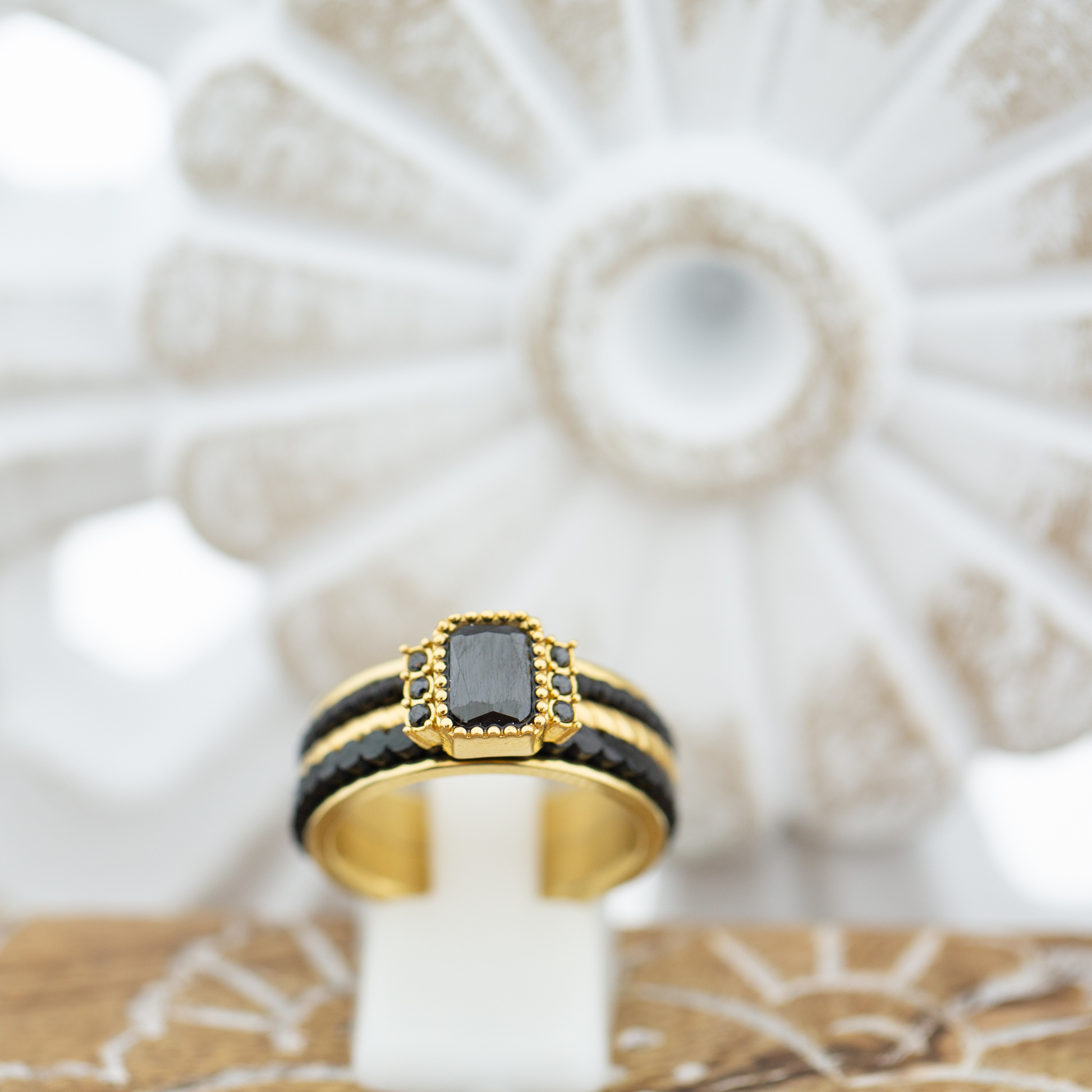 Ixxxi Complete ring goud zwart - Beadle