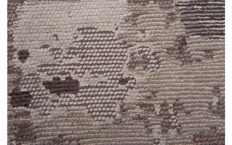 Amorf 17 - authentiek tapijt in grijze/beige mix - Floorpassion.nl