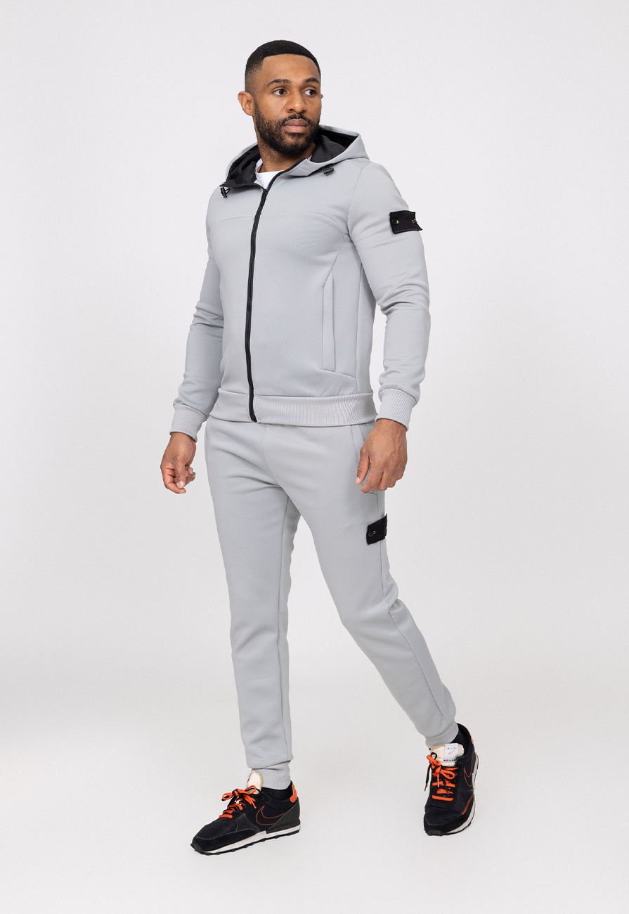 Grijs Heren Trainingspak met Patches - Black-Leo.nl