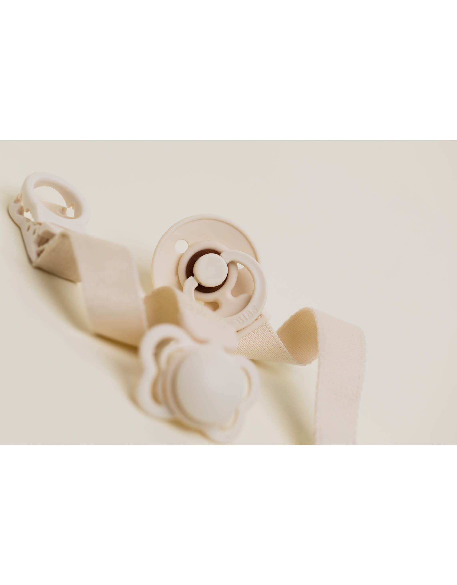 Pacifier Clip LOOP Ivory - Piraten en Prinsessen