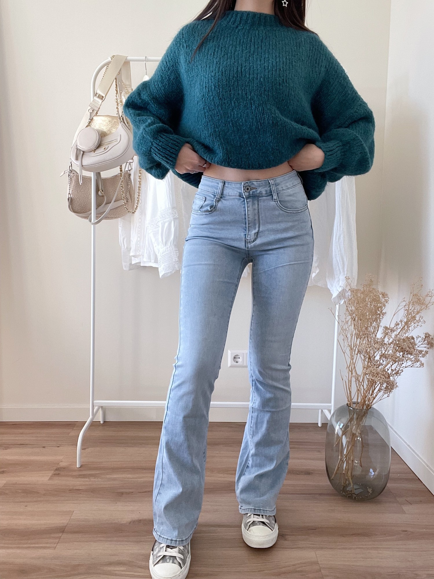 Serra Basic Flared Jeans / Blue - Hello My Love