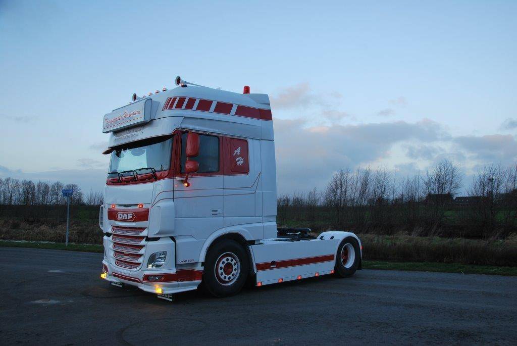 Opbouw lichtreclame SP 40160 Led 40 x 160 - Truck-style.nl by Sjaak ...