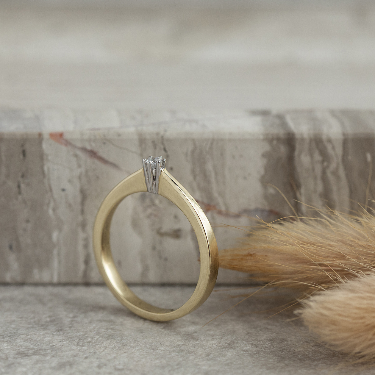 Gouden solitair ring met diamant 14 karaat* nieuw - 2eHandsSieraden.nl