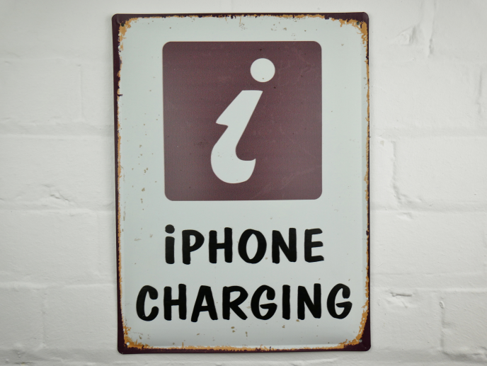 iPhone Charging Metal Sign - Freitaslaf Net LTD - Freitaslaf Net LTD