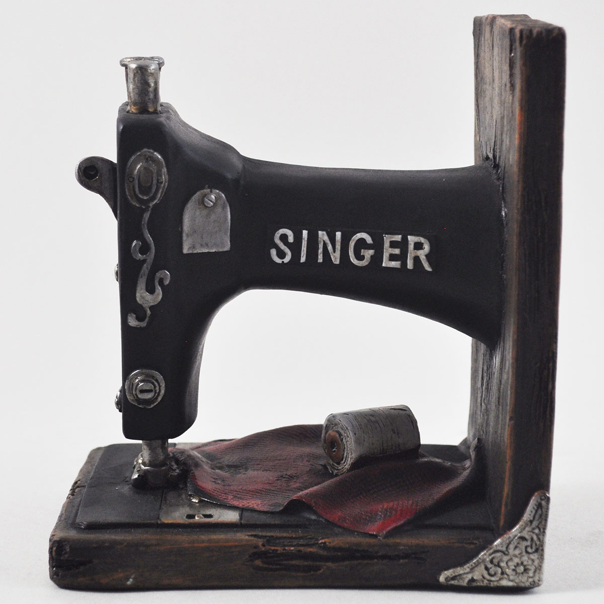 Singer Sewing Machine Bookends - Freitaslaf Net LTD
