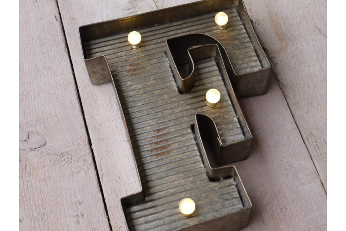 Fairground Decorative Letter F - Freitaslaf Net LTD