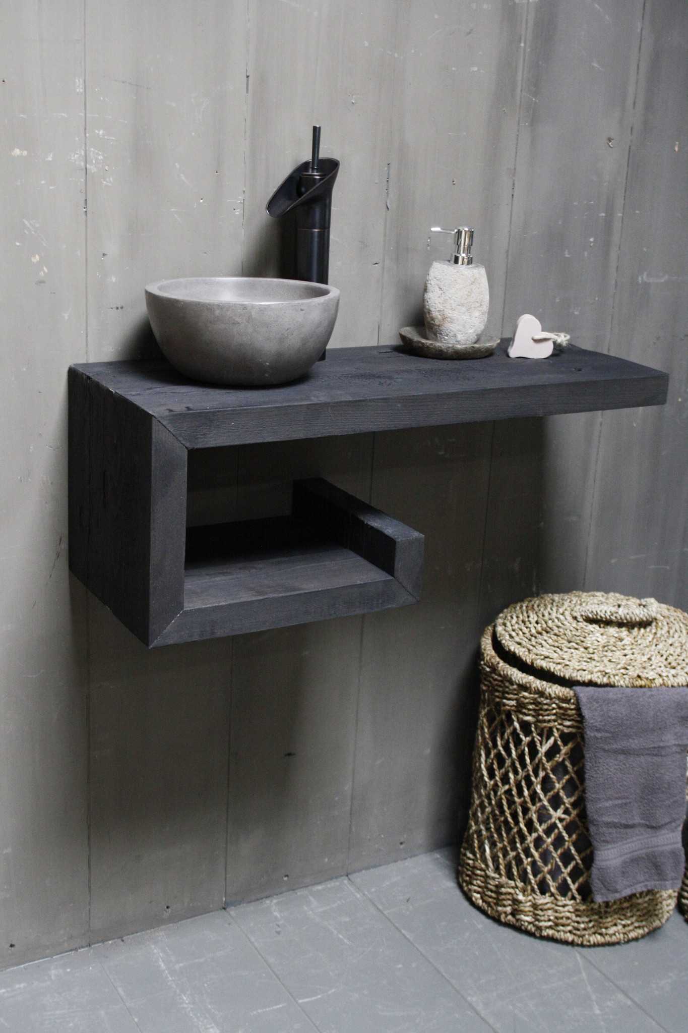 Rosa - Fonteinmeubelset - Black - Beton - Black - Rene Houtman
