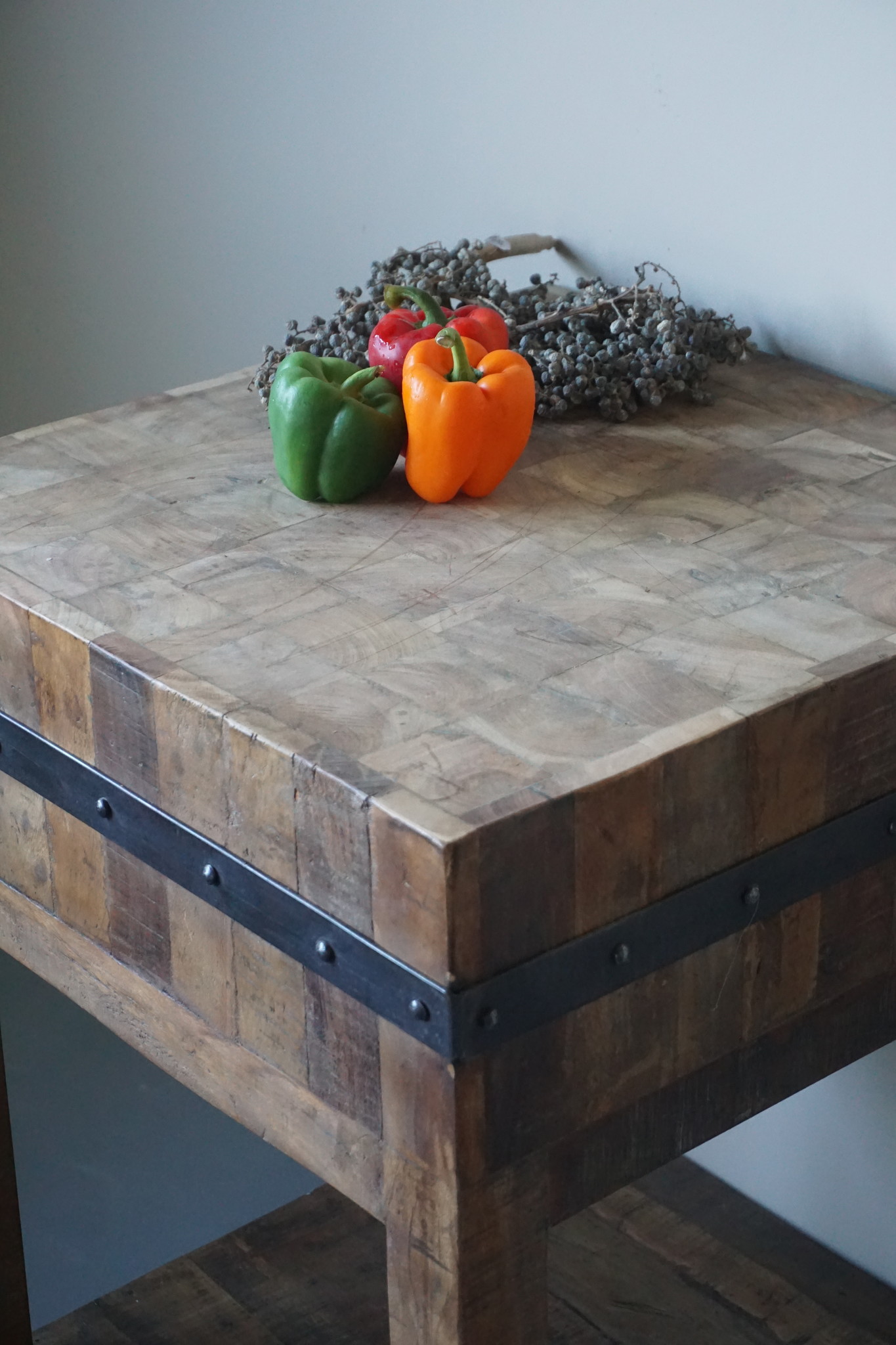 Oud Houten Hakblok Tafeltje Kookeiland Oud Teak H86 x B60 Cm - Rene Houtman