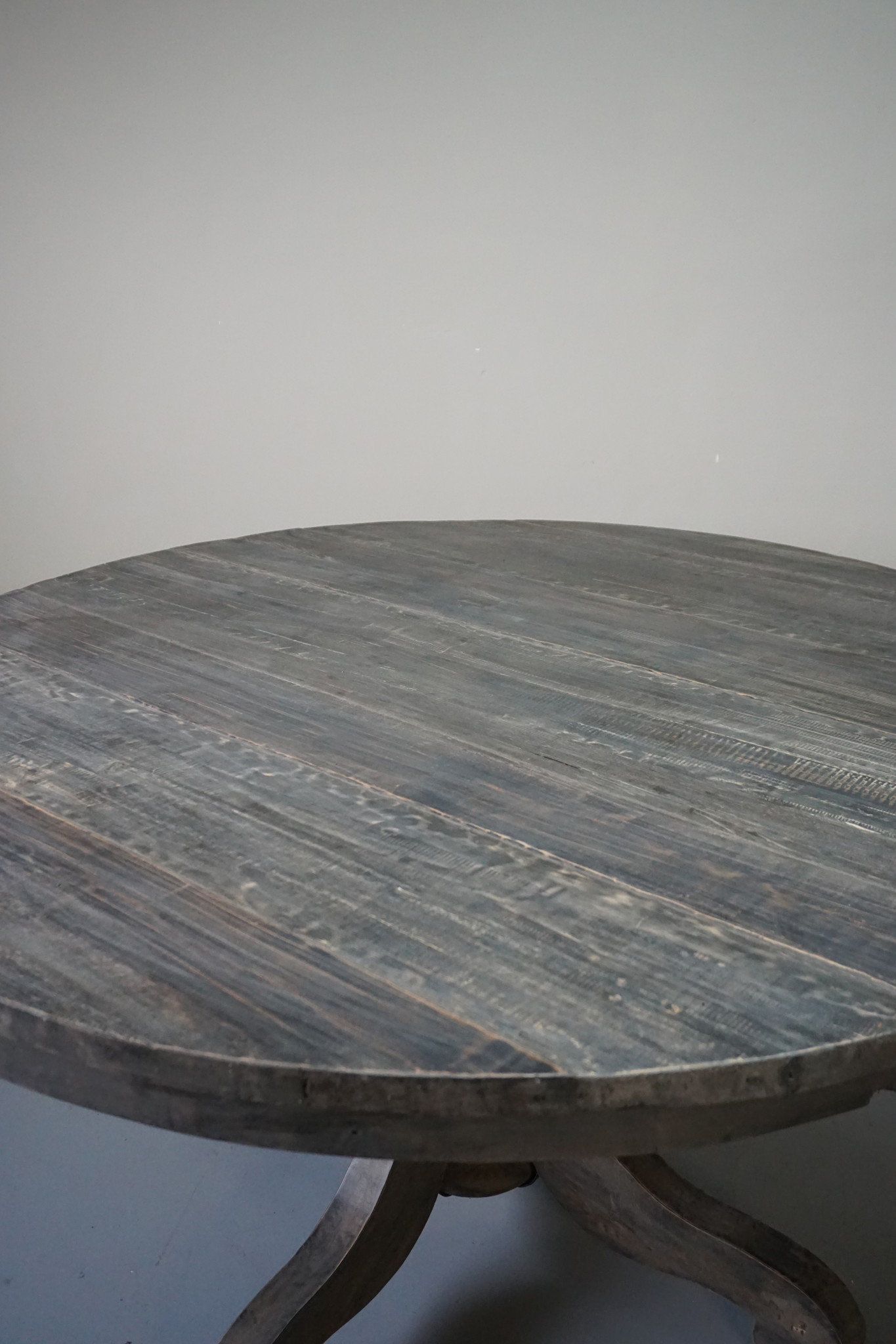Eetkamertafel Rond Hout - Vergrijsd - D147 x H79 Cm - Rene Houtman