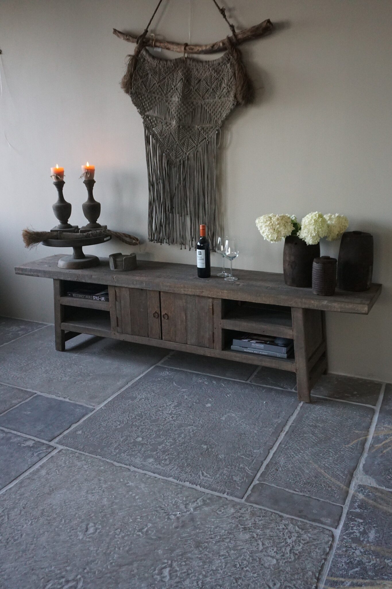 TV-Meubel Schuine Poten B220 x D43 x H56 Cm | Landelijk Wonen | - Rene ...
