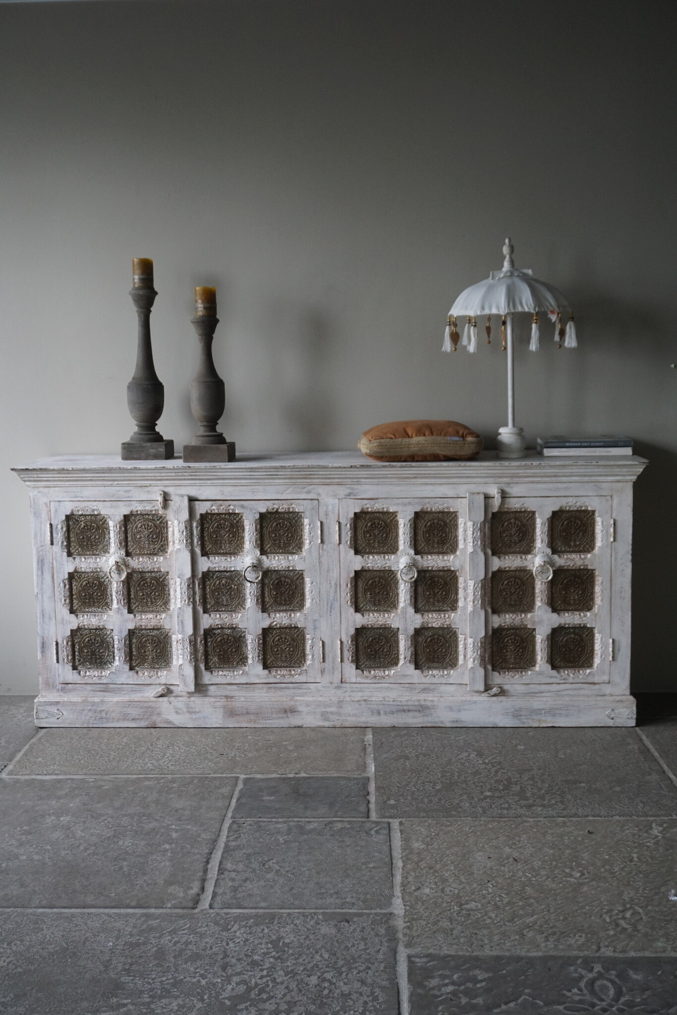 Oud Houten Dressoir | India | H93,5 x B217 x D45,5 cm | Rene Houtman ...