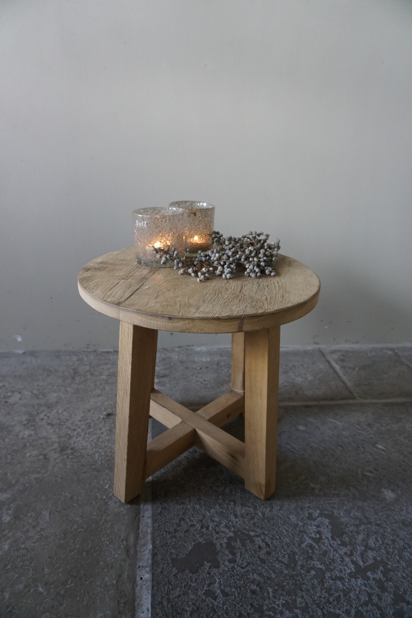 Landelijke Decoratie? Rond Tafeltje | Eiken | H44 x Ø45 cm - Rene Houtman