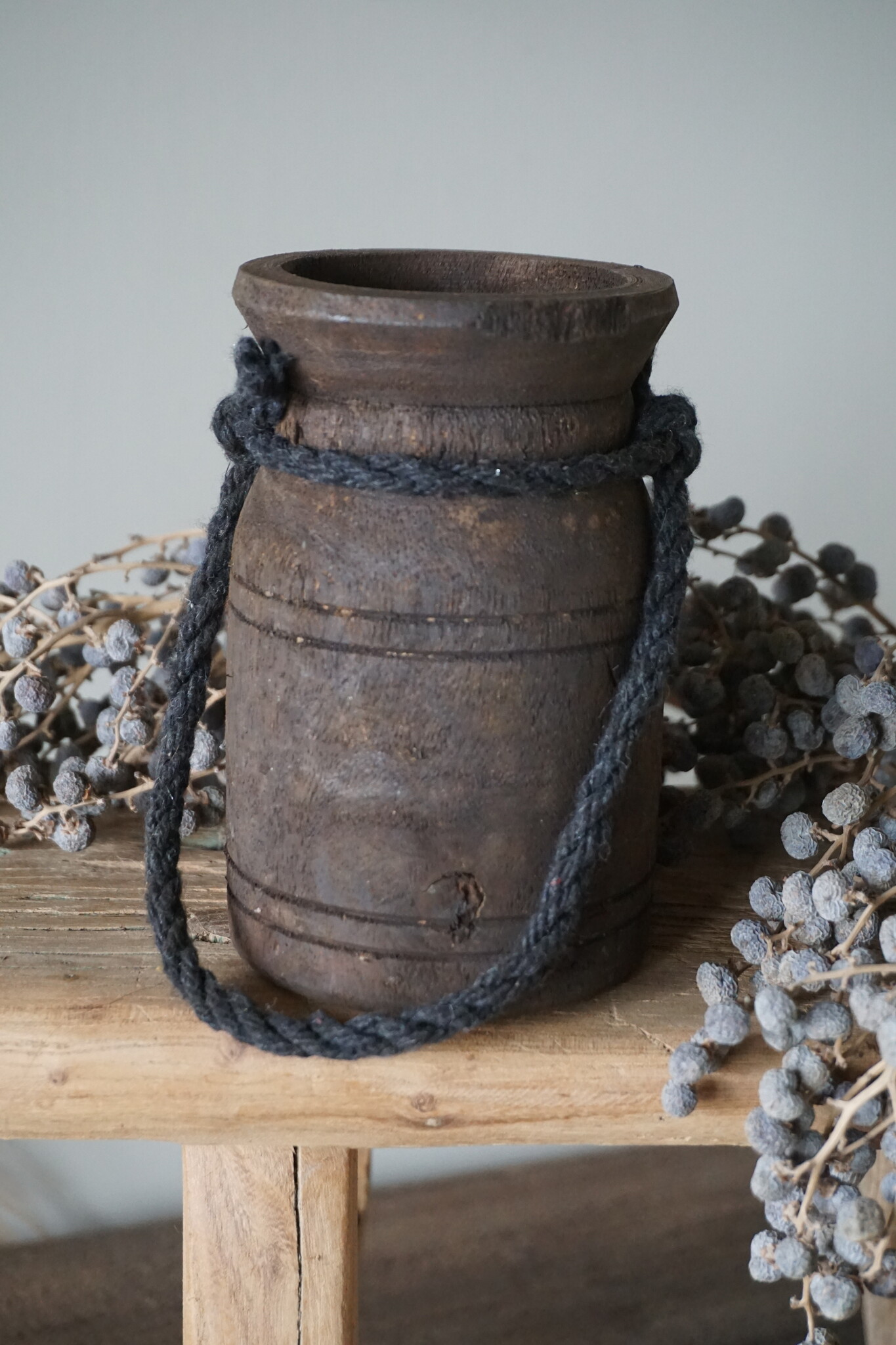Nepalese Houten Pot | Mini | H13 x D8 cm | Rene Houtman Interieurs ...