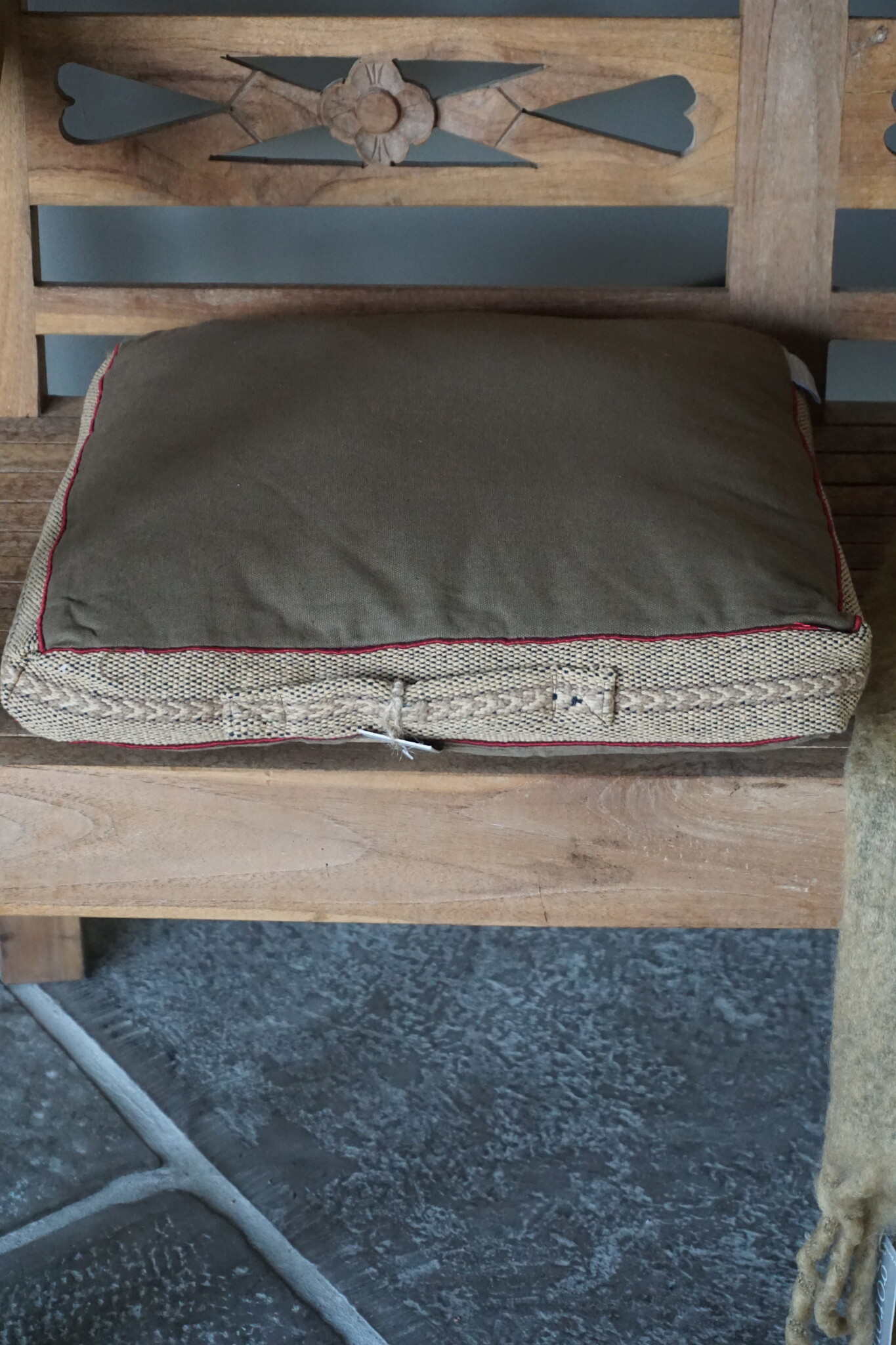 Kussen + BInnen kussen Miguel Olive B41xH41 Cm - Rene Houtman
