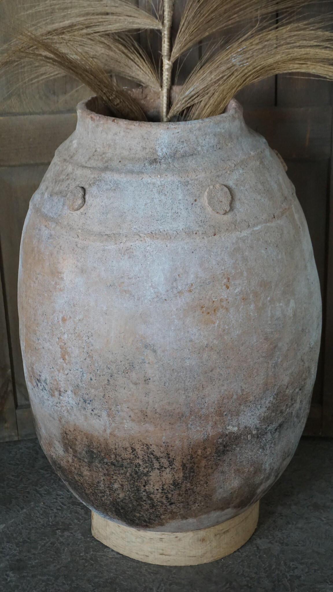 Oude Nepalese Pot | H80 x D50 cm | Rene Houtman Interieurs - Rene Houtman