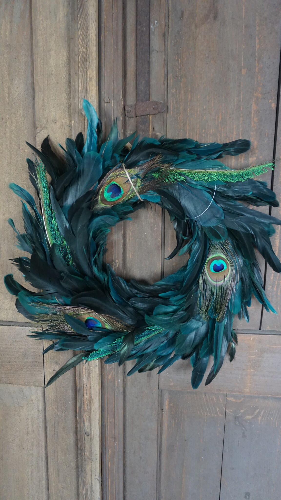 Krans Pauwenveer Ogen | D35 cm | Rene Houtman Interieurs - Rene Houtman