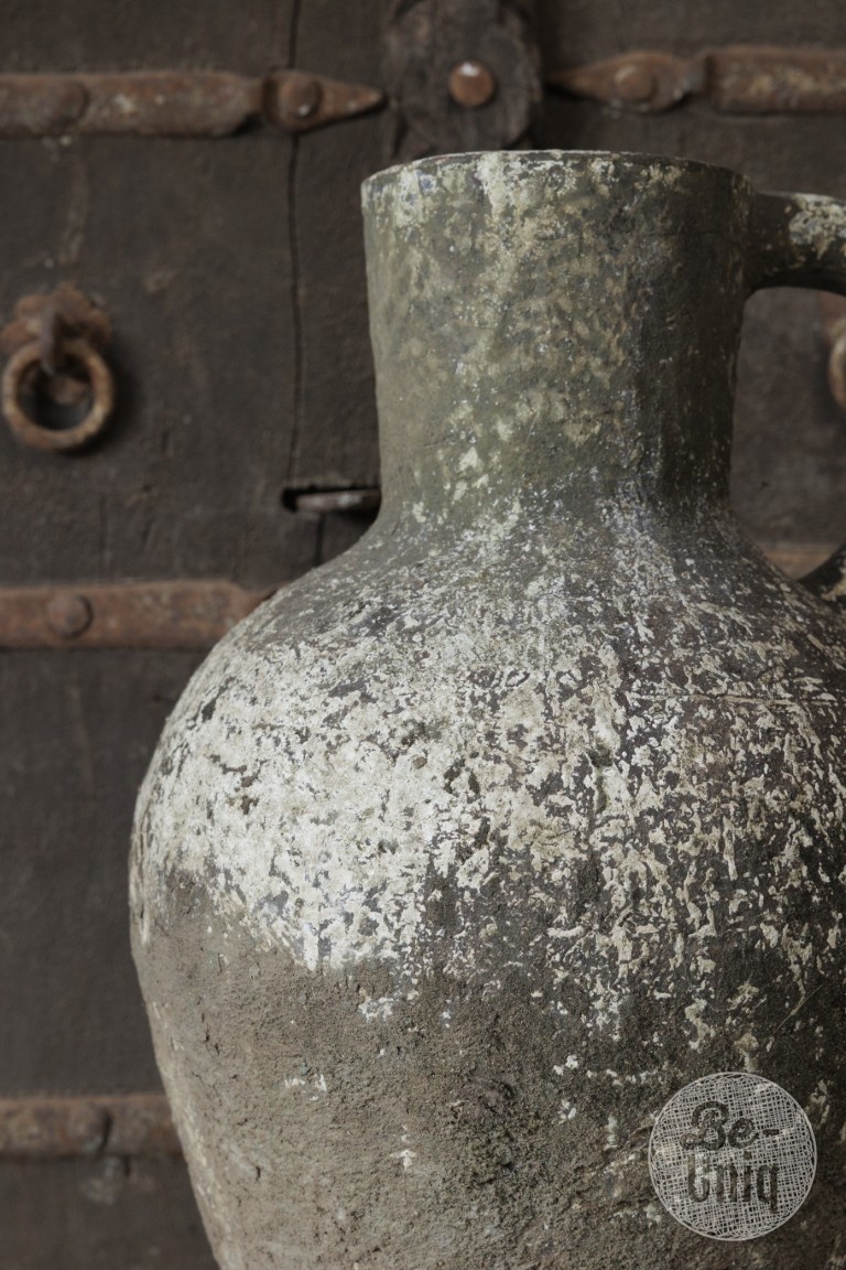 Oude Verweerde Kruik | Indonesië | H53 x B33 x D30 cm | Rene Houtman ...