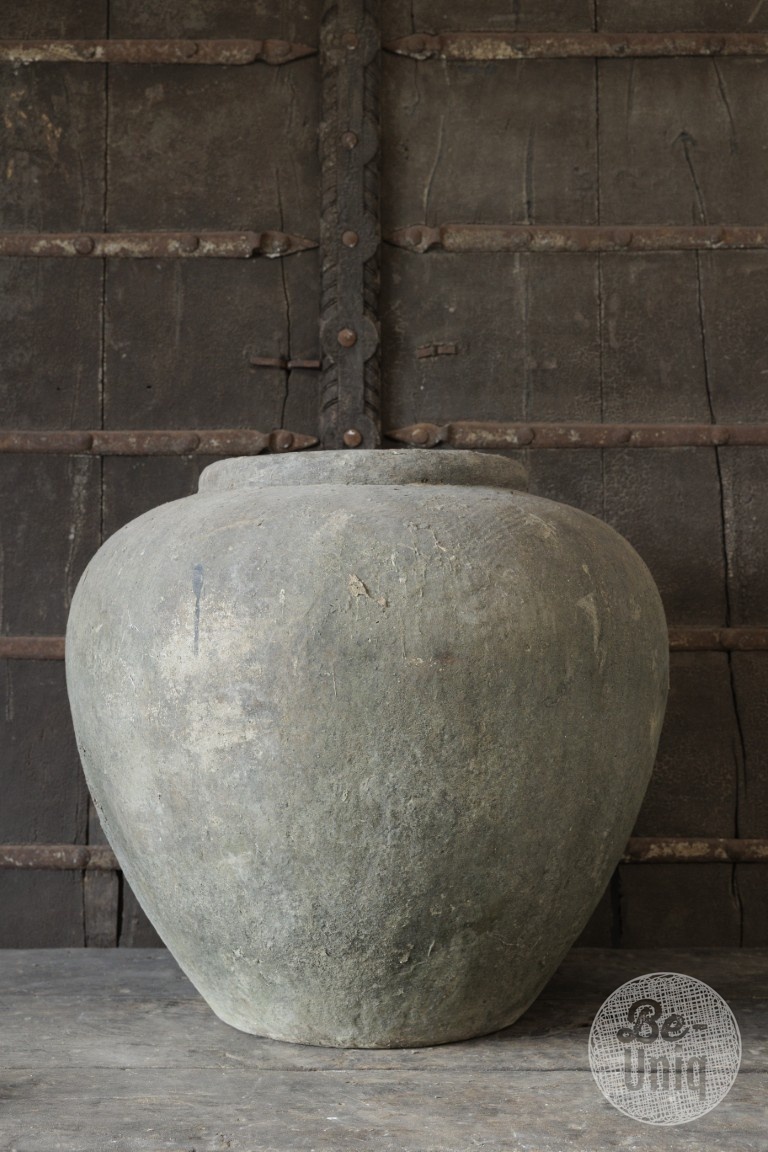 Oude Verweerde Pot | Indonesie | H56 x D58 cm | Rene Houtman - Rene Houtman