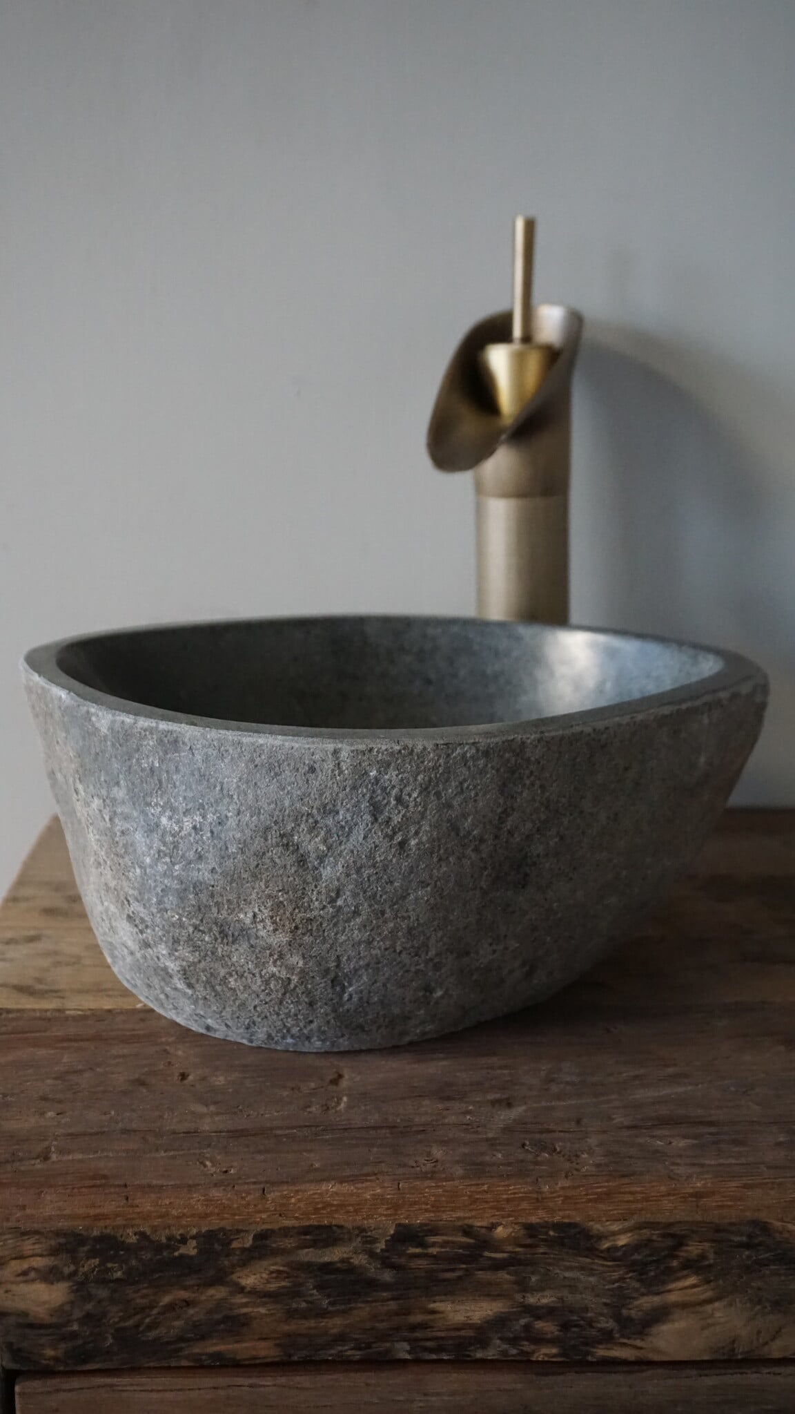 Kleine Stenen Waskom + Spoelgat | H14 x B30 x D24 cm | Rene Houtman ...
