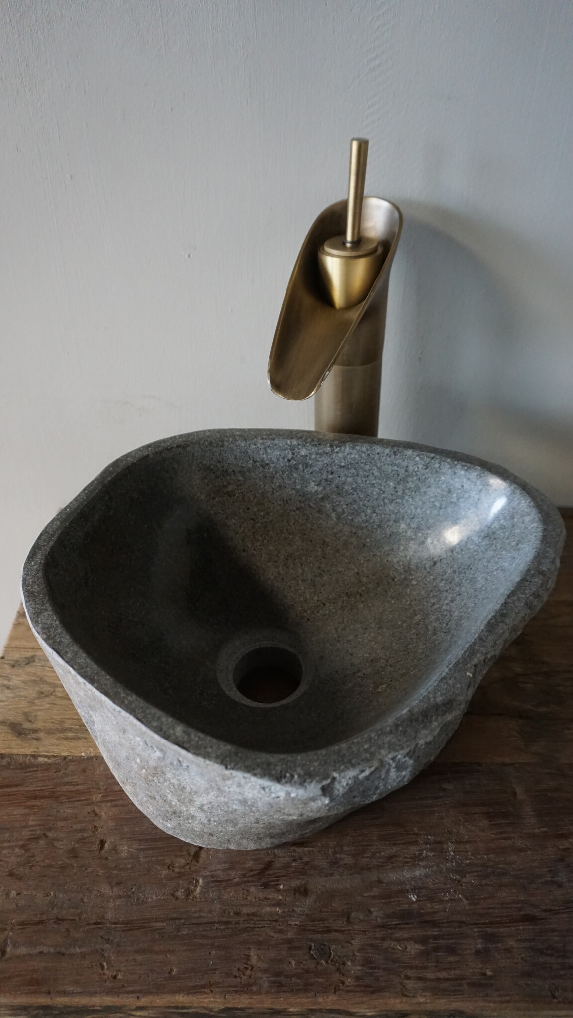 Kleine Stenen Waskom + Spoelgat | H13,5 x B32 x D27 cm | Rene Houtman ...