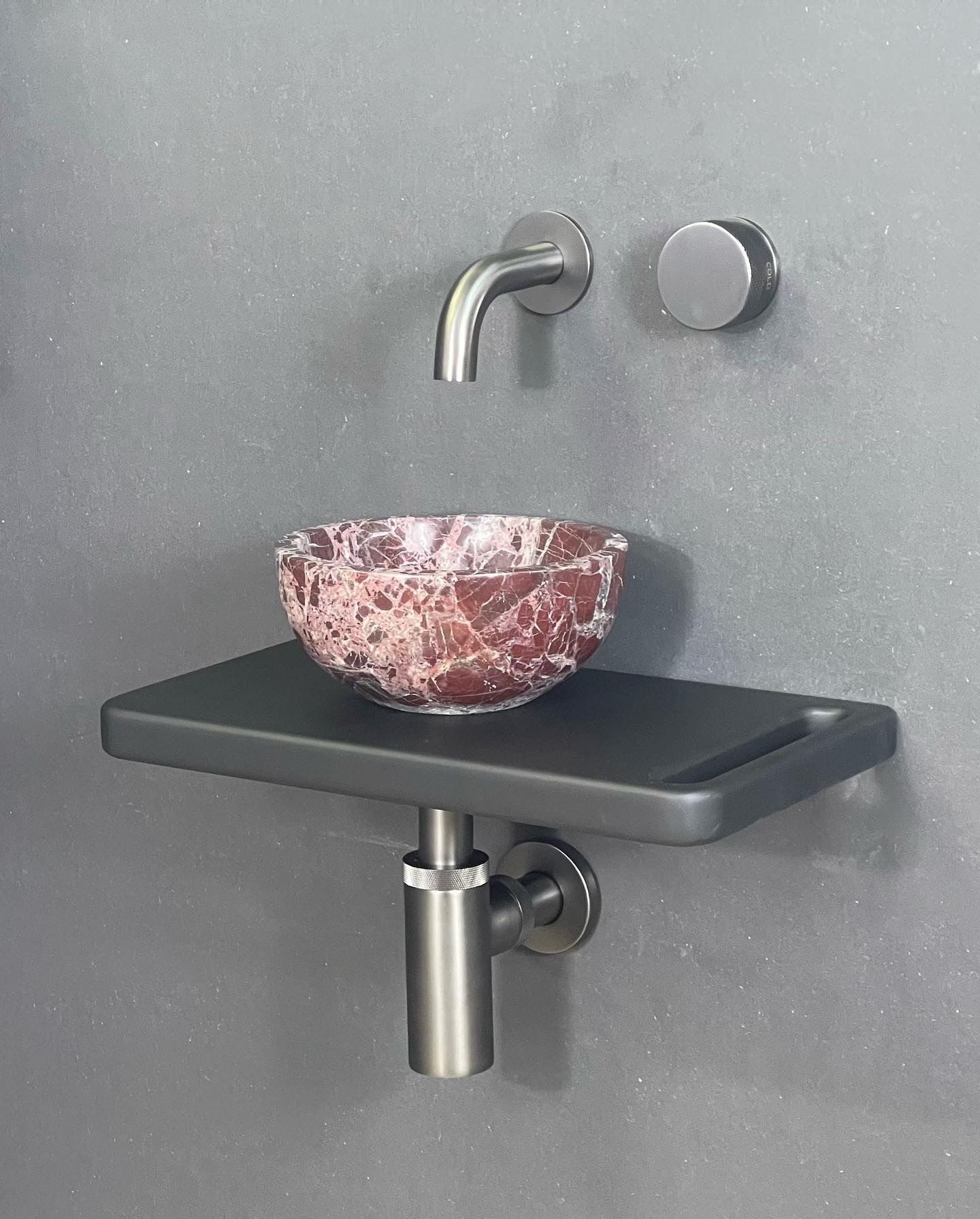 Fontein toilet Lecce I Zwart I marmer mini waskom toilet - Sanitear