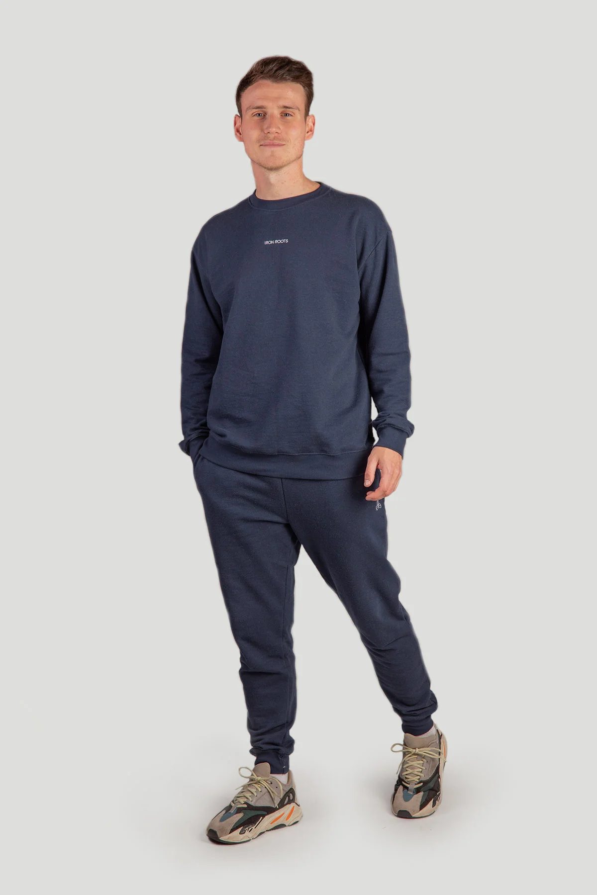 Iron Roots Athleisure Sweater - Deepsea Blue - Yogisha Amsterdam