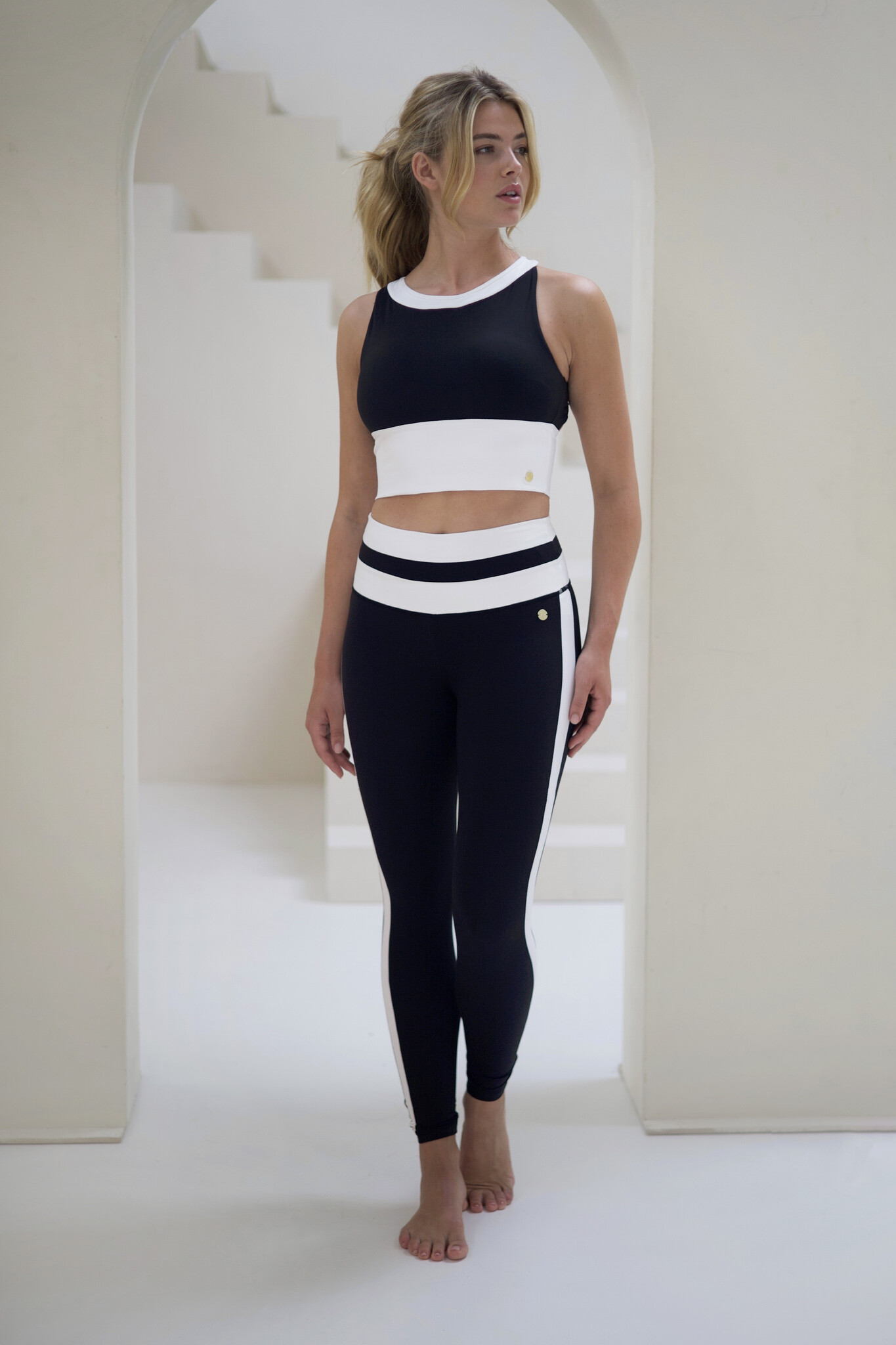 House of Gravity Stripe Leggings - Black x White - Yogisha