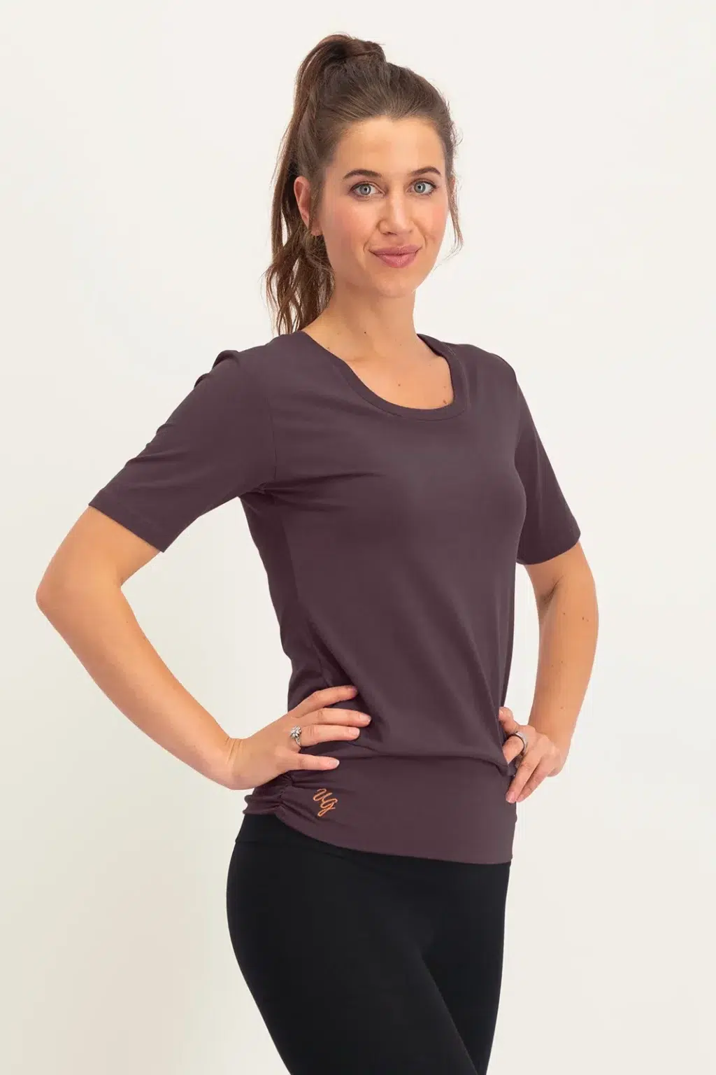 Urban Goddess Kami Yoga Tee - Berry - Yogisha