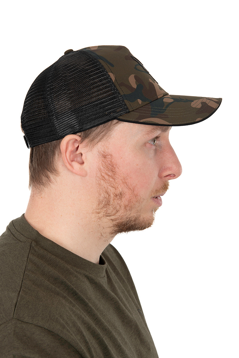 FOX Camo Trucker Cap - Stijlvolle Camouflage Visserspet - KarperCentrale