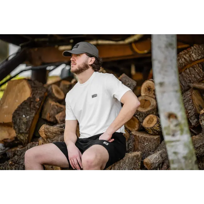 Nash Carp Logo T-shirt Crème | Lichtgewicht stijl voor karpervissers ...