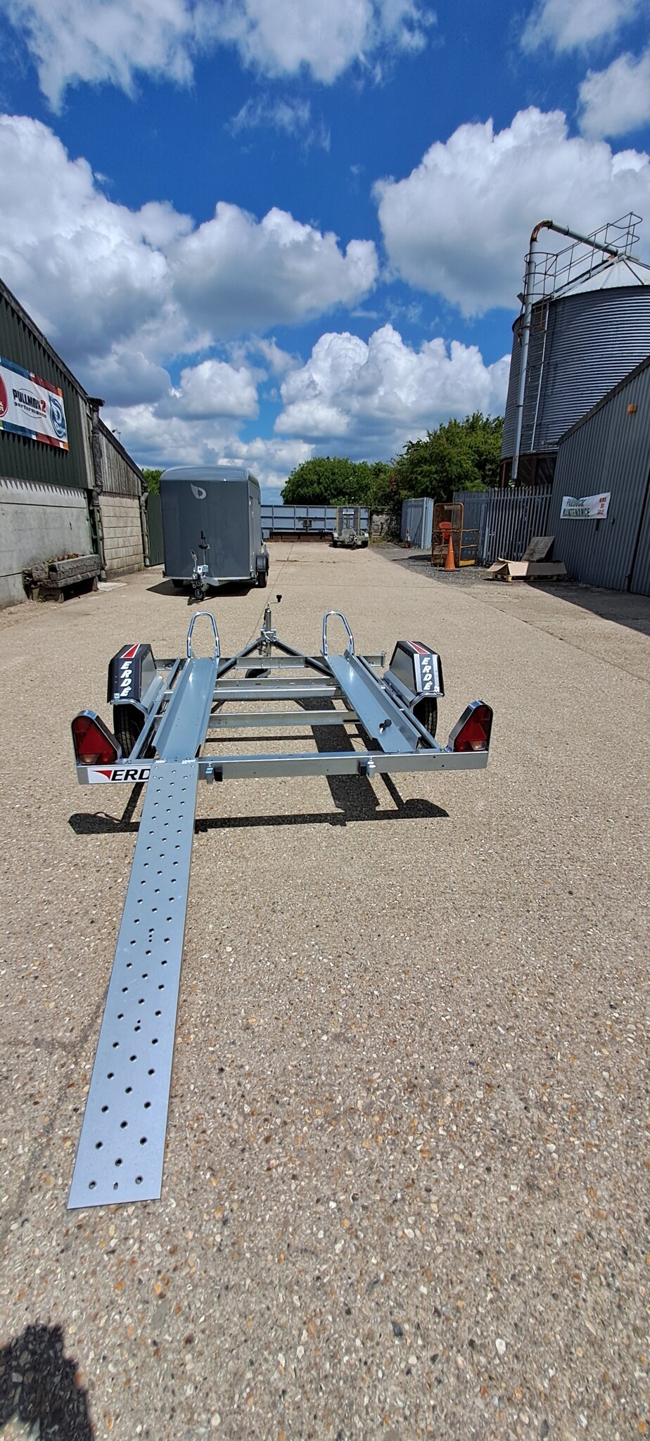 Erde CH751 Double Motorbike Trailer 750Kg gross With 1.5m Loading Ramp ...