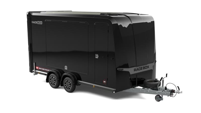 Race Box 610, 4.00 m x 1.95 m bed, 3,000 Kg, Twin Axle, Black ...