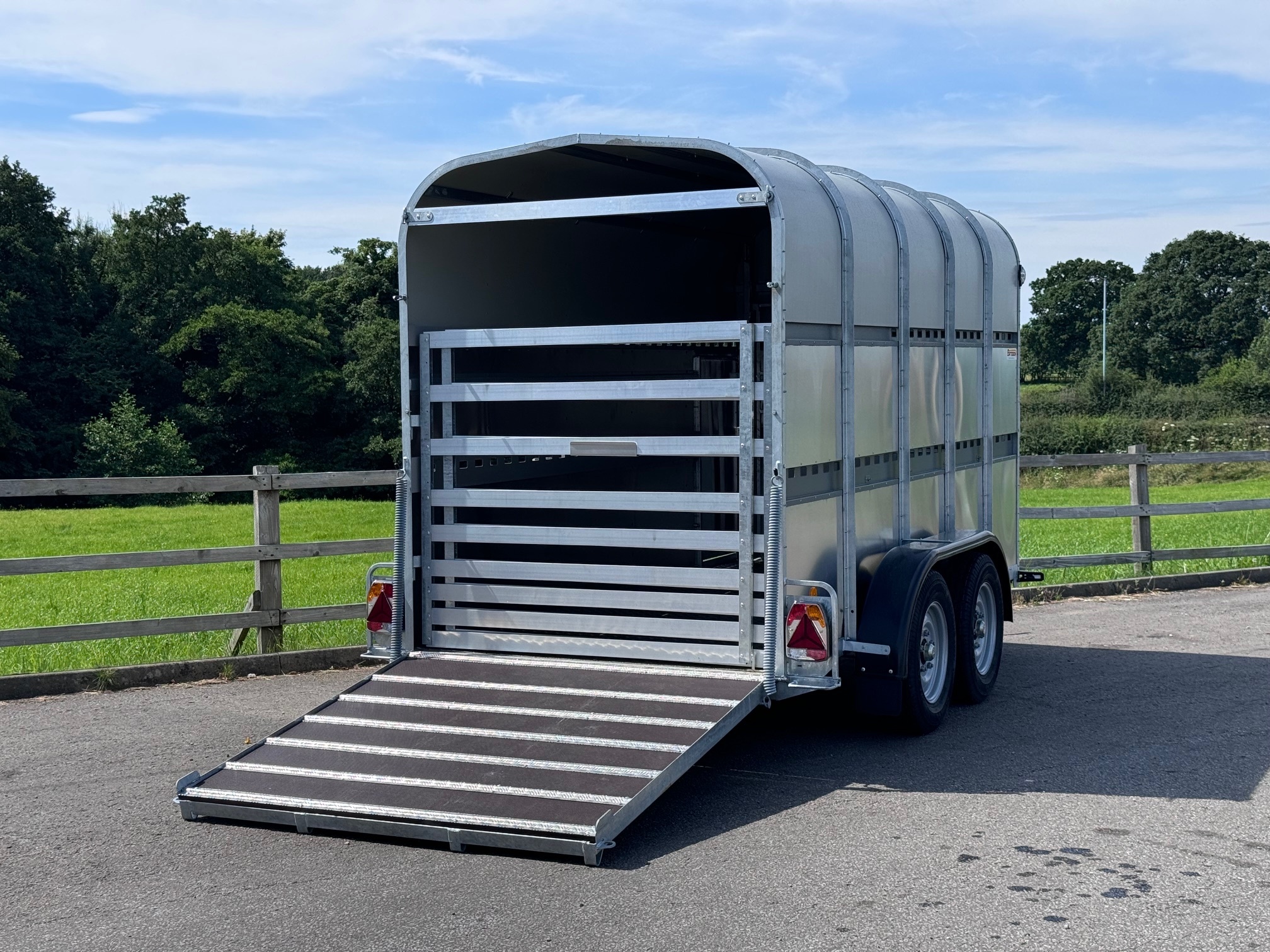 Bateson 48HB 12' x 5'8 Livestock Trailer for use with 4WD and larger ...
