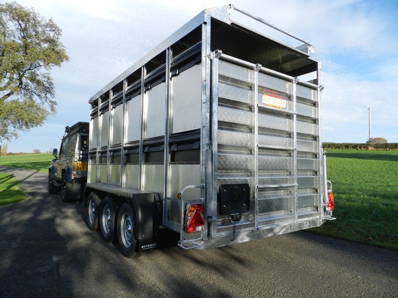 12' Eurostock 336C tri axle Livestock Trailer Std with cattle gate ...