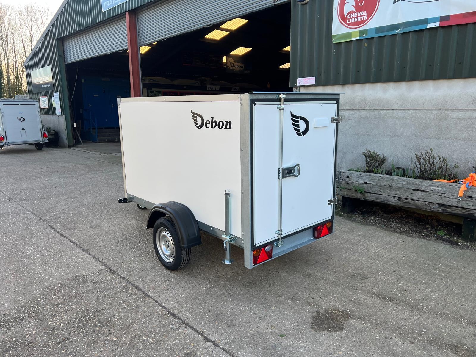 Debon Roadster C220 Box Van Trailer 750kg GVW 420kg Payload 2.3 x 1.2m ...