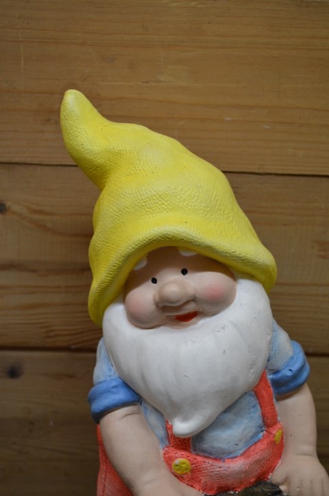 Kabouter│ Bloemenbakje│ Decoratie beeldje│ Tuinkabouter │ Loodsvol.com ...