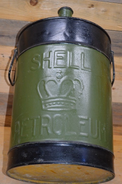Shell petroleum tank │ Beschilderd │ Interieurdecoratie │ Loodsvol.com ...