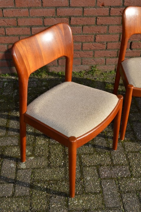 Retro design eethoek | Tafel met 4 stoelen | Vintage | Loodsvol.com ...