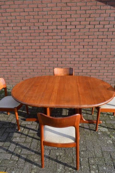 Retro design eethoek | Tafel met 4 stoelen | Vintage | Loodsvol.com ...